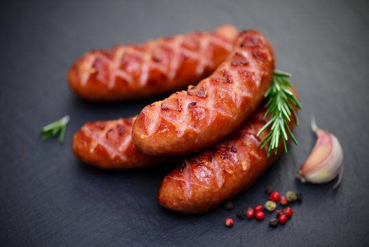 「Rauchwurst」の画像 - 253 件の Stock 写真、ベクターおよびビデオ | Adobe Stock