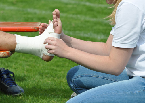 รูปภาพVerstaucht – เลือกดูภาพถ่ายสต็อก เวกเตอร์ และวิดีโอ177 | Adobe Stock