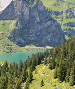 รูปภาพWolfenschiessen – เลือกดูภาพถ่ายสต็อก เวกเตอร์ และวิดีโอ132 ...