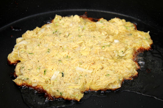 Dotsch Bilder – Durchsuchen 55 Archivfotos, Vektorgrafiken und Videos ...