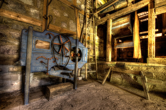 Scheunendrescher-Bilder: Stock-Fotos & -Videos. | Adobe Stock