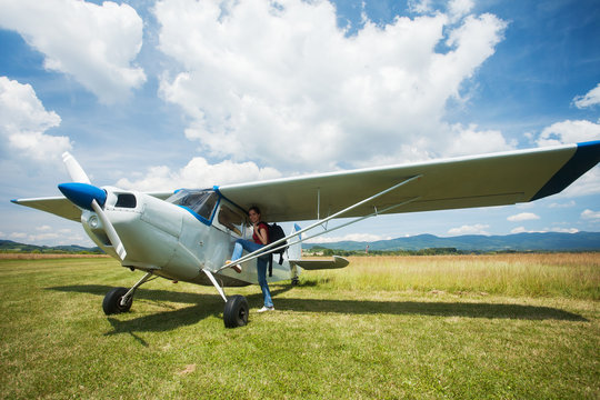 "Small Airplane" Images – Browse 570 Stock Photos, Vectors, and Video ...