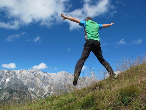 「Freudensprung」の画像 - 1,247 件の Stock 写真、ベクターおよびビデオ | Adobe Stock