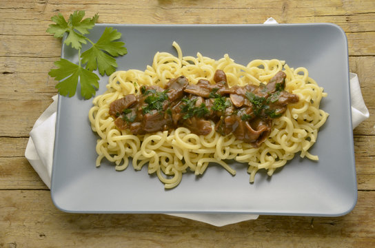 Finferlo Bilder – Durchsuchen 123 Archivfotos, Vektorgrafiken und ...