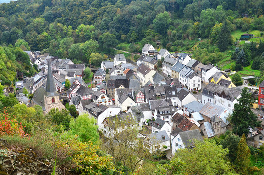 รูปภาพMonreal – เลือกดูภาพถ่ายสต็อก เวกเตอร์ และวิดีโอ2,075 | Adobe Stock