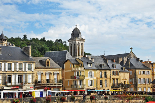 Montignac Képek – Böngésszen 847 stockfotókat, vektorokat és videókat ...