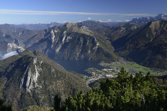 Ebensee bilder – Bläddra bland 1,739 stockfoton, vektorer och videor ...