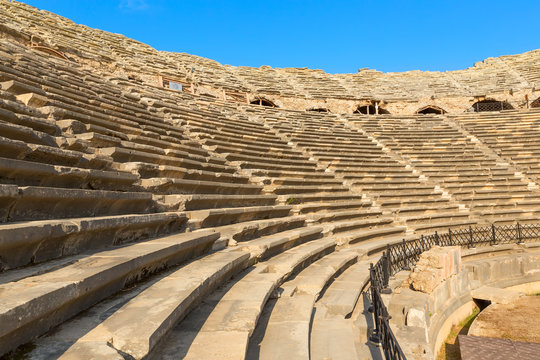 Imagens de Amphitheatre – Explore Fotografias do Stock, Vetores e ...