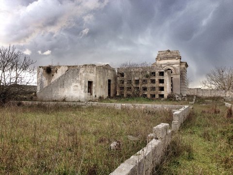 Nociglia Images – Browse 5 Stock Photos, Vectors, and Video | Adobe Stock