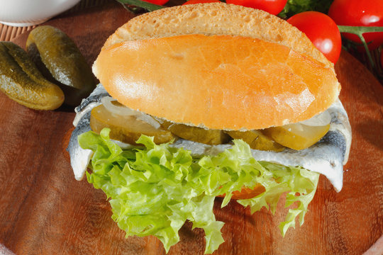 "Saurer Hering" Bilder – Durchsuchen 35 Archivfotos, Vektorgrafiken und ...