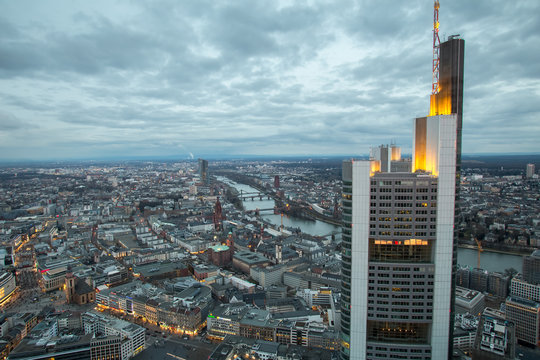 Zeil Bilder – Durchsuchen 908 Archivfotos, Vektorgrafiken und Videos ...