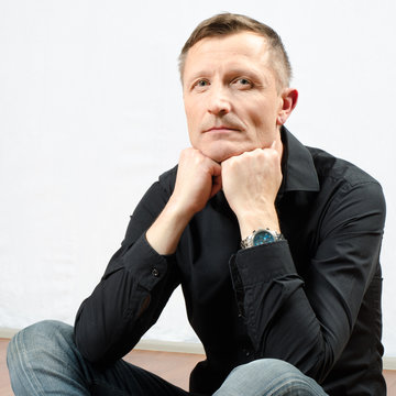 Denkerpose Bilder – Durchsuchen 147 Archivfotos, Vektorgrafiken und ...