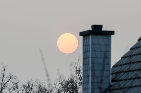 Sonnenfleck bilder – Bläddra bland 139 stockfoton, vektorer och videor ...
