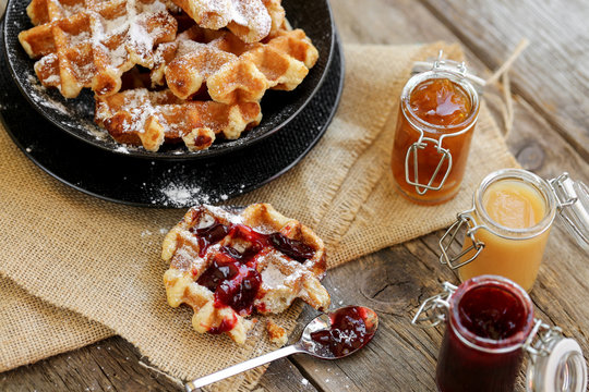 Quadriller Bilder – Durchsuchen 83 Archivfotos, Vektorgrafiken und ...