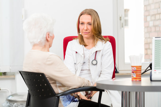Geriater bilder – Bläddra bland 50 stockfoton, vektorer och videor ...