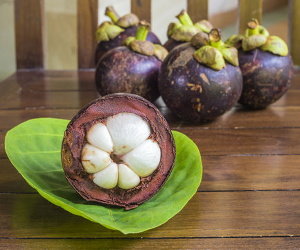 รูปภาพMangostine – เลือกดูภาพถ่ายสต็อก เวกเตอร์ และวิดีโอ117 | Adobe Stock