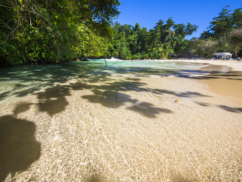 "Balu - Images et vidéos libres de droits | Adobe Stock