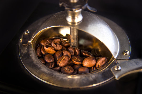 Imágenes de Moudre: descubre bancos de fotos, ilustraciones, vectores y ...