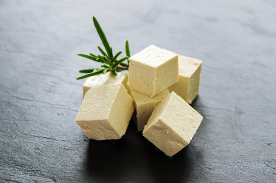 Tofu Bilder – Durchsuchen 107,379 Archivfotos, Vektorgrafiken und ...