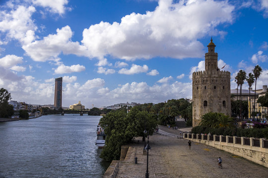 Dodekagon Images – Browse 12 Stock Photos, Vectors, and Video | Adobe Stock