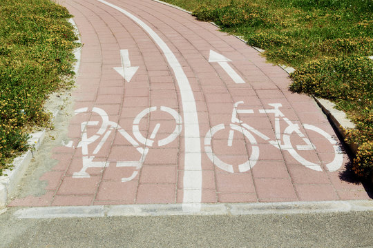 "Segnaletica Orizzontale" Images – Browse 59 Stock Photos, Vectors, and ...