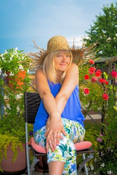 Freudlich bilder – Bläddra bland 98 stockfoton, vektorer och videor ...