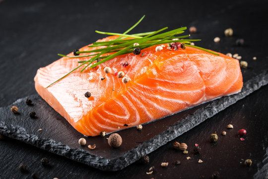 รูปภาพ"Fresh Fish" – เลือกดูภาพถ่ายสต็อก เวกเตอร์ และวิดีโอ49,182 ...