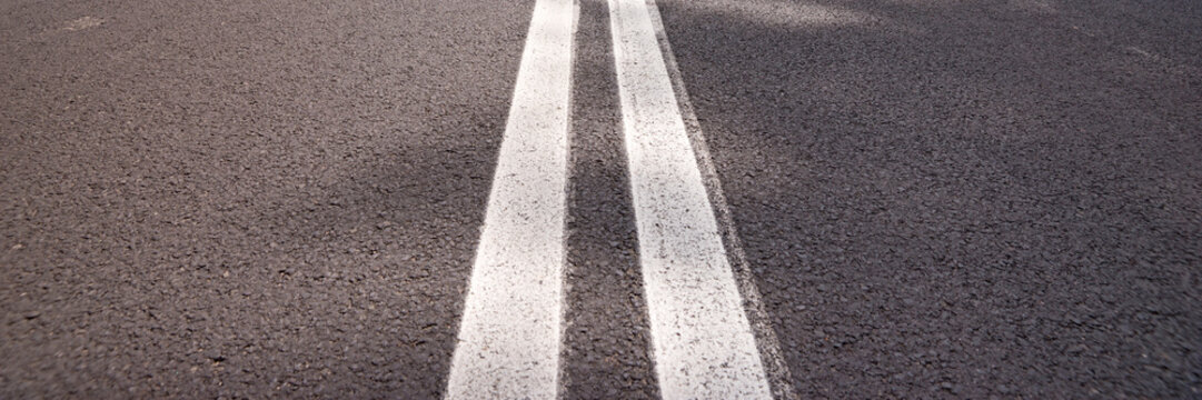 Fahrbahnrand Bilder – Durchsuchen 3,406 Archivfotos, Vektorgrafiken und ...