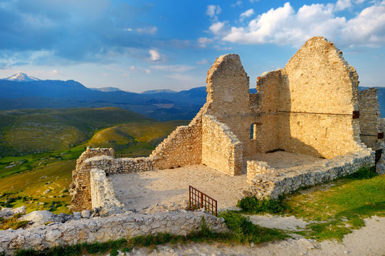 Abruzzi 이미지 – 찾아보기 3,185 스톡 사진, 벡터 및 비디오 | Adobe Stock