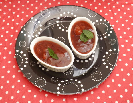 รูปภาพObstkompott – เลือกดูภาพถ่ายสต็อก เวกเตอร์ และวิดีโอ90 | Adobe Stock