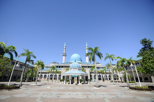 Uia bilder – Bläddra bland 198 stockfoton, vektorer och videor | Adobe ...