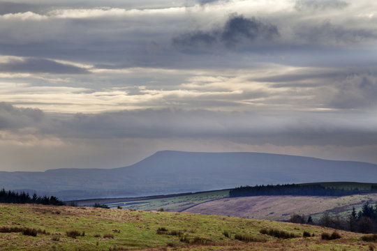 รูปภาพPendle – เลือกดูภาพถ่ายสต็อก เวกเตอร์ และวิดีโอ276 | Adobe Stock