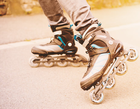 Inliner Bilder – Durchsuchen 1,168 Archivfotos, Vektorgrafiken und ...