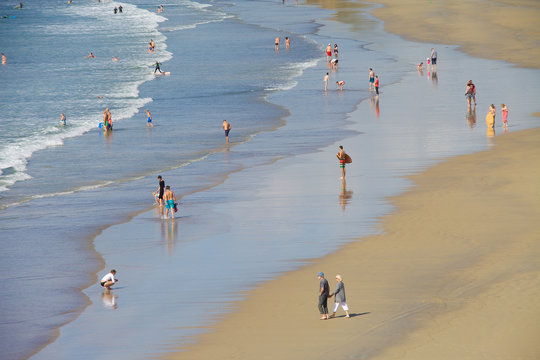 Baignage 이미지 – 찾아보기 14 스톡 사진, 벡터 및 비디오 | Adobe Stock