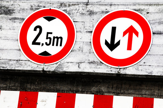 รูปภาพVorrangzeichen – เลือกดูภาพถ่ายสต็อก เวกเตอร์ และวิดีโอ17 | Adobe ...