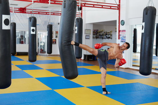 รูปภาพKickbox – เลือกดูภาพถ่ายสต็อก เวกเตอร์ และวิดีโอ99,627 | Adobe Stock