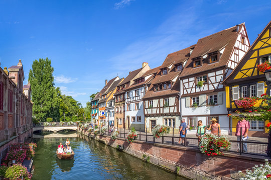 รูปภาพColmar – เลือกดูภาพถ่ายสต็อก เวกเตอร์ และวิดีโอ17,171 | Adobe Stock