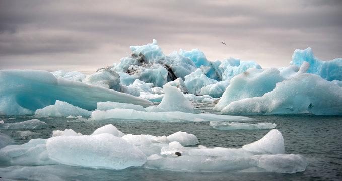 「Glacer」の写真素材 | 1,471件の無料イラスト画像 | Adobe Stock