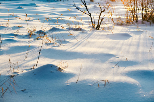 รูปภาพSnow-Drift – เลือกดูภาพถ่ายสต็อก เวกเตอร์ และวิดีโอ372 | Adobe Stock