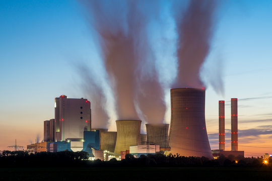 Rwe Bilder – Durchsuchen 1,087 Archivfotos, Vektorgrafiken und Videos ...