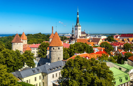 Toompea bilder – Bläddra bland 4,140 stockfoton, vektorer och videor ...