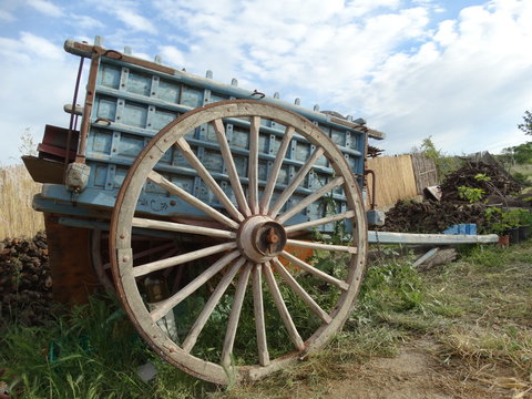 Charette - Images et vidéos libres de droits | Adobe Stock