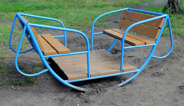 Wippe Bilder – Durchsuchen 47,693 Archivfotos, Vektorgrafiken und ...