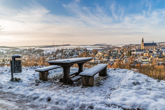 รูปภาพStriezel-Markt – เลือกดูภาพถ่ายสต็อก เวกเตอร์ และวิดีโอ106 ...