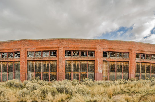 รูปภาพRoundhouse – เลือกดูภาพถ่ายสต็อก เวกเตอร์ และวิดีโอ4,297 | Adobe ...