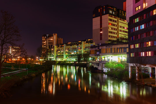 Ihme-Zentrum-Bilder: Stock-Fotos & -Videos. | Adobe Stock