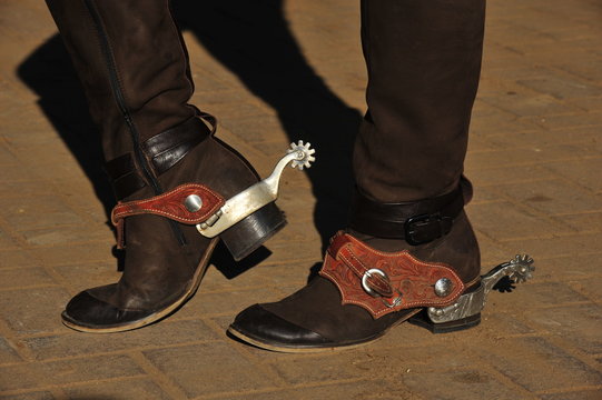 รูปภาพSpurs – เลือกดูภาพถ่ายสต็อก เวกเตอร์ และวิดีโอ40,471 | Adobe Stock