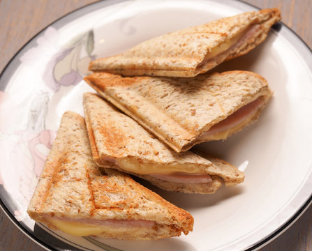 รูปภาพToastie – เลือกดูภาพถ่ายสต็อก เวกเตอร์ และวิดีโอ9,414 | Adobe Stock