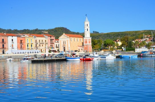 Cilento bilder – Bläddra bland 6,130 stockfoton, vektorer och videor ...