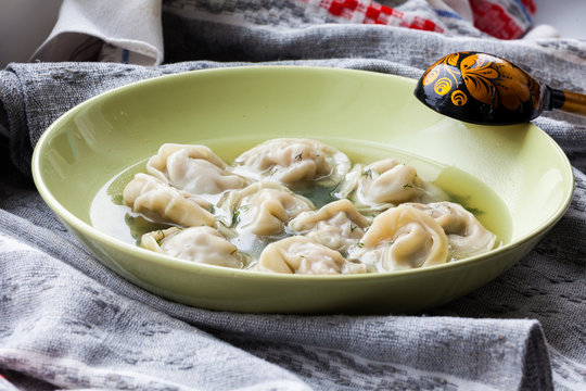 รูปภาพKolduny – เลือกดูภาพถ่ายสต็อก เวกเตอร์ และวิดีโอ332 | Adobe Stock